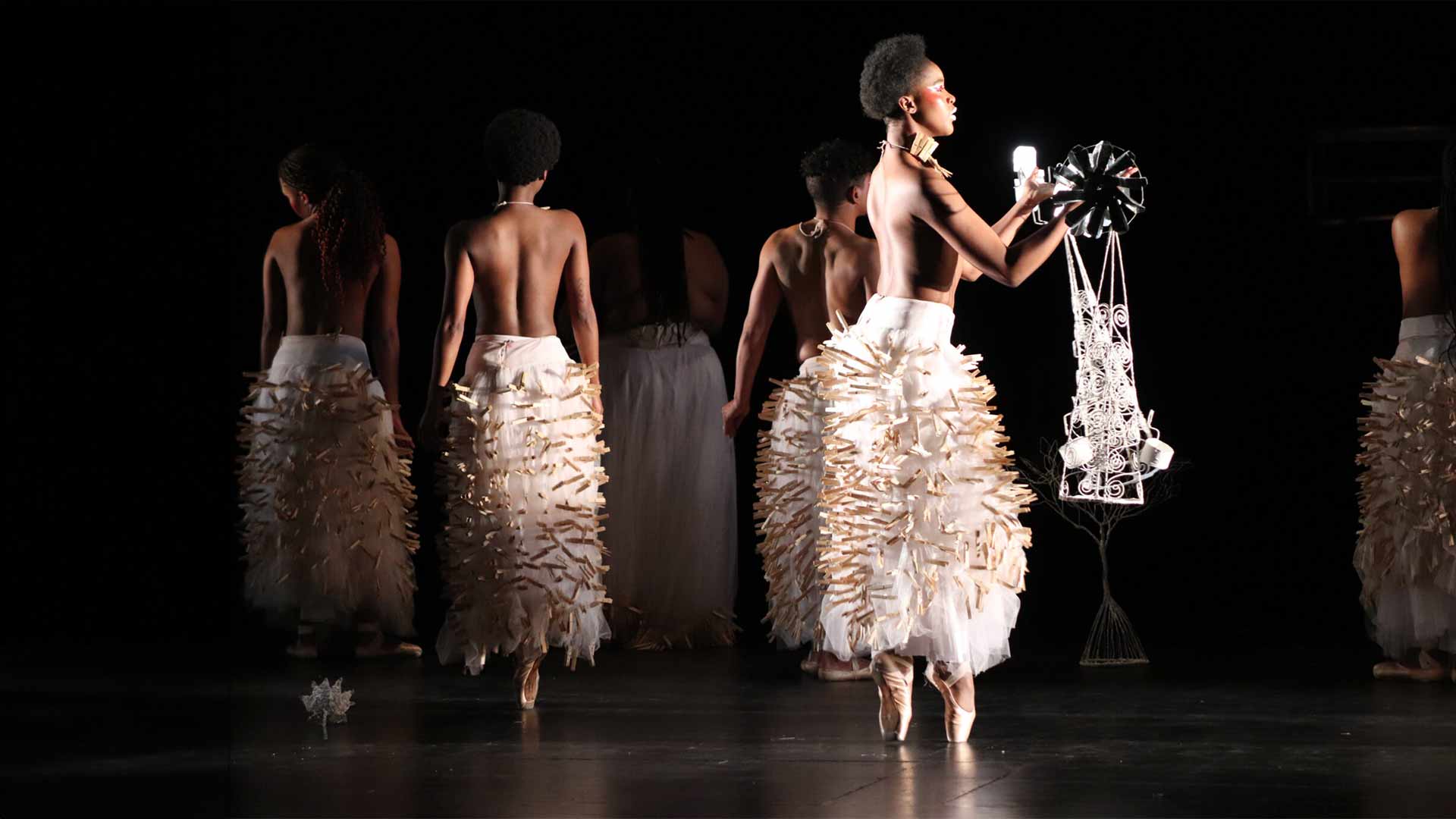 Hatched Ensemble - Temporada Alta